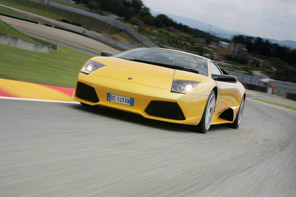 Galeria de fotos: Lamborghini quer mais fibra de carbono nos carros - AUTOO