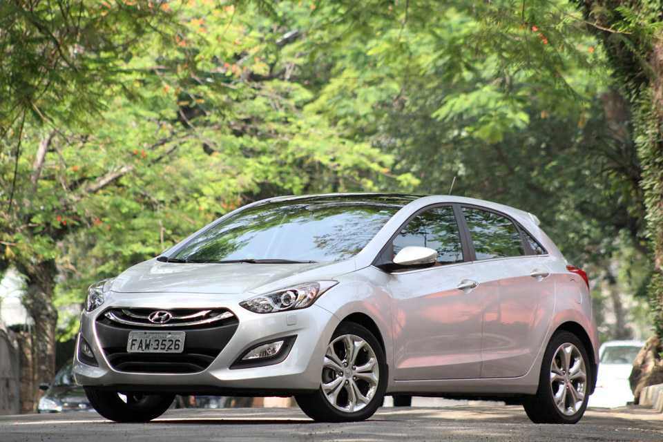 Galeria de fotos: Hyundai i30 ganha teto solar em versão de R$ 84 mil ...