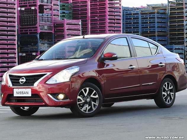 Nissan Versa 2017 Unique 1.6 16V flex automático 4p - AUTOO