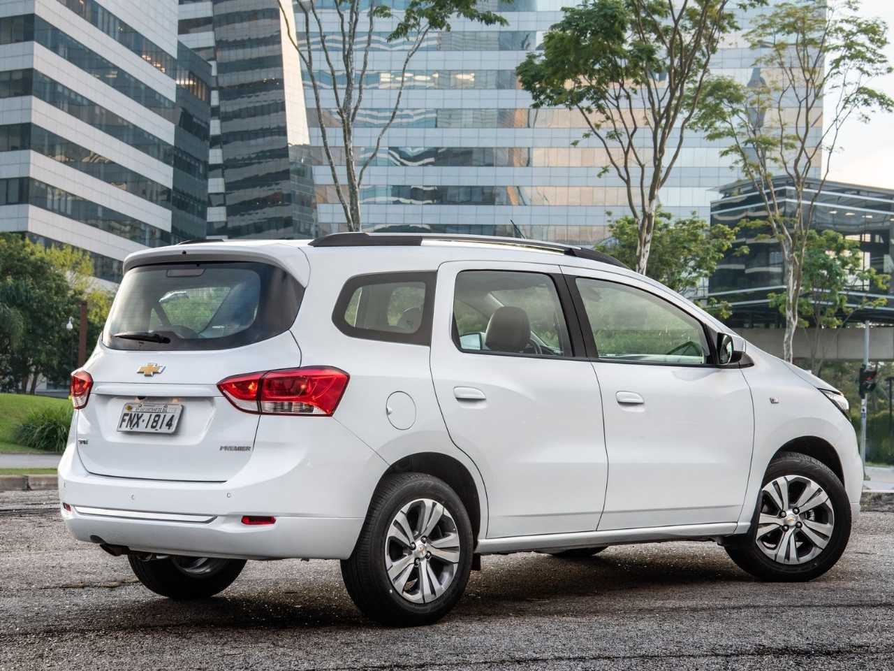 Chevrolet Spin 2020 ganha versão Premier por R$ 84.390 - AUTOO