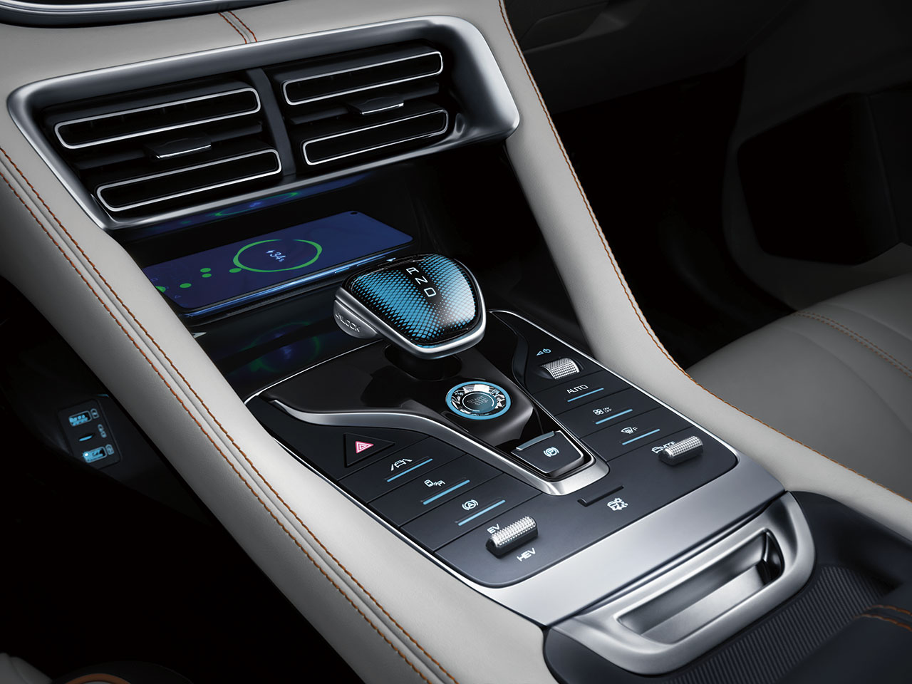 Prueba BYD Song Plus DM-i GS A/T Cargador Inalámbrico …, 60% OFF