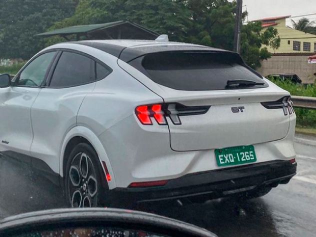 Ford já avalia Mustang Mach-E e F-150 no Brasil - AUTOO
