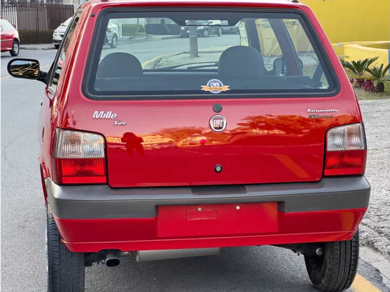 Galeria de fotos: Fiat Uno Mille Economy 2012 é 0km e está à venda por ...