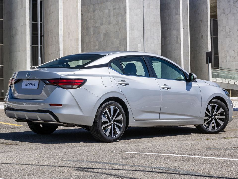 Nissan Sentra retorna ao Brasil: confira versões, preços, consumo e ...