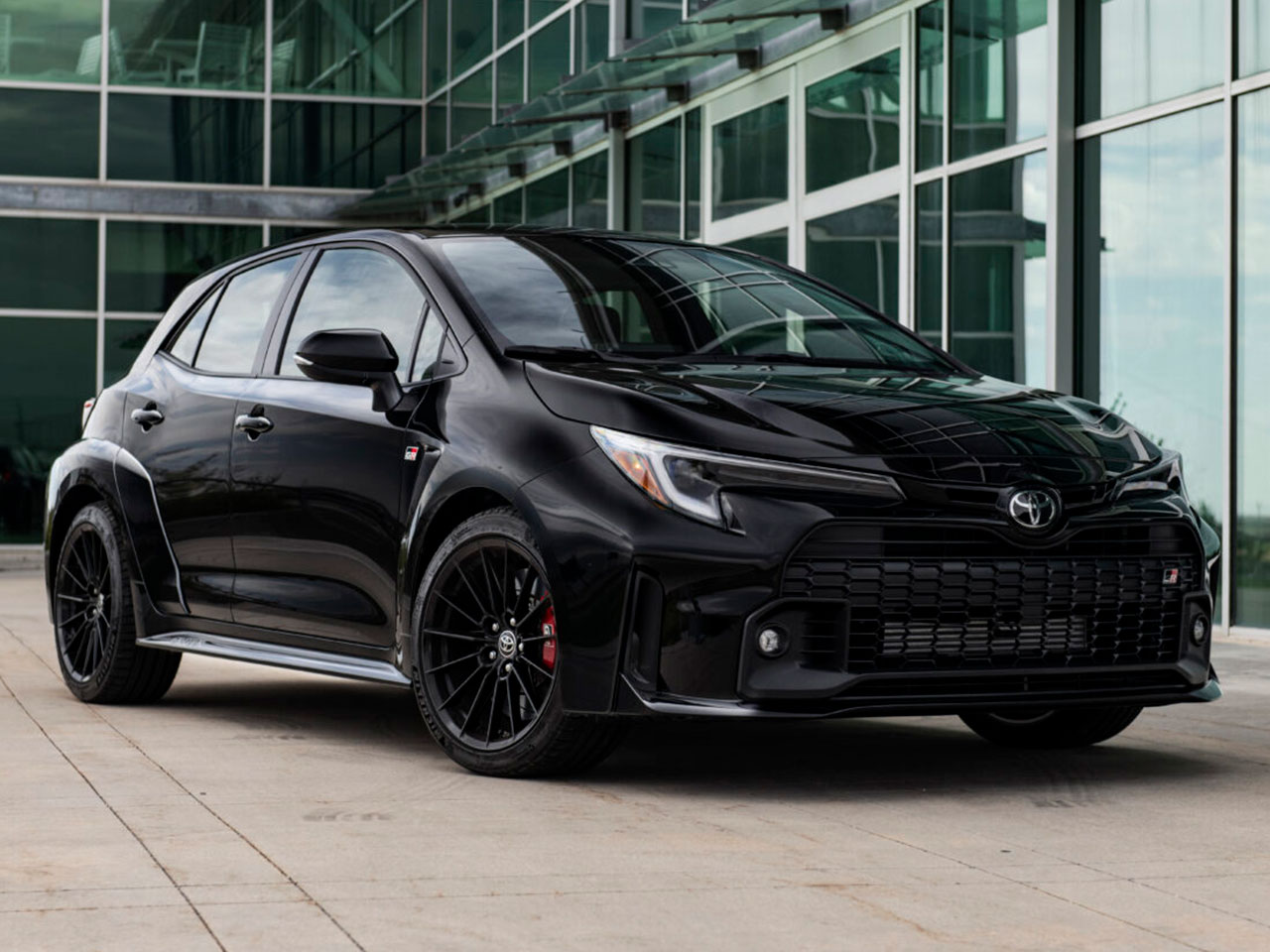 Toyota GR Corolla ganha novo acabamento nos EUA - AUTOO