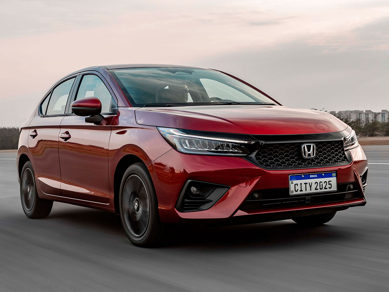 Honda City Hatchback 2025: preços, versões, consumo e equipamentos - AUTOO