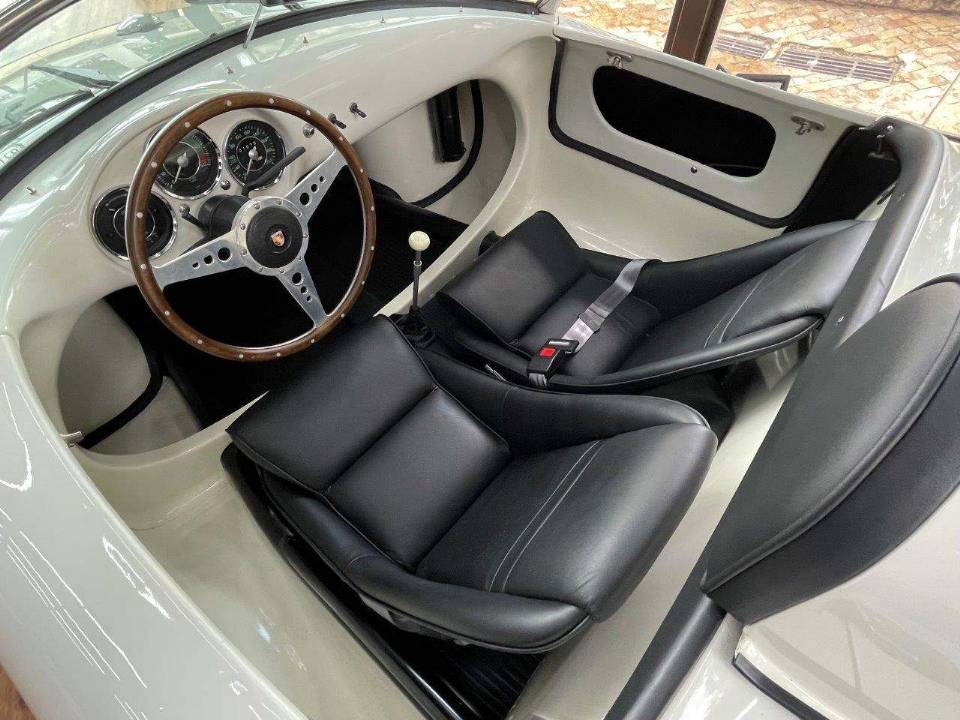 Réplica de Porsche 550 Spyder quase 0 Km custa o mesmo que um Boxster ...