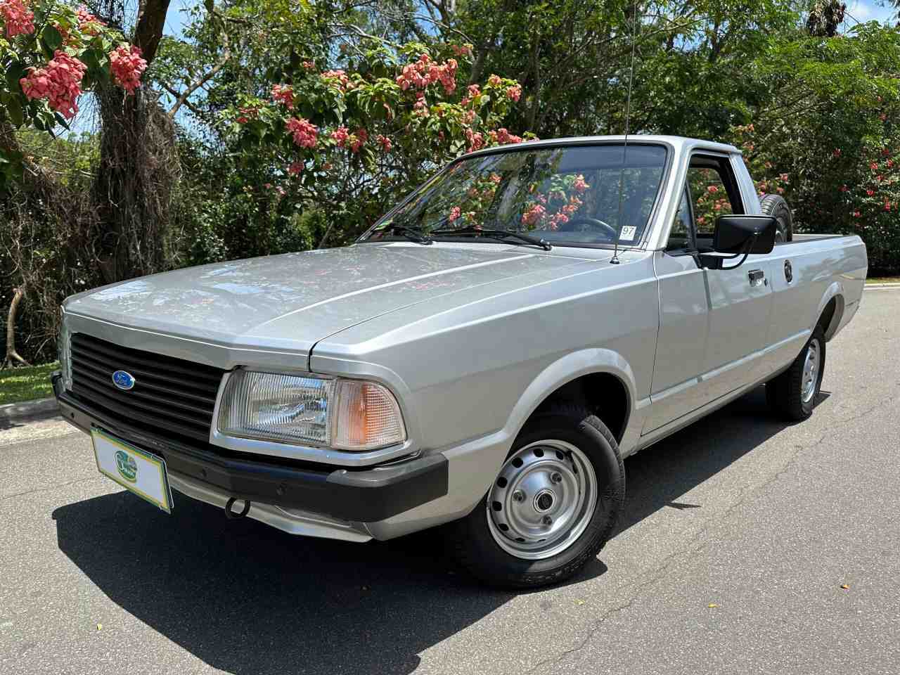 À venda, Ford Pampa 1993 tem só 7 mil km e ainda tem cheiro de carro 0 ...