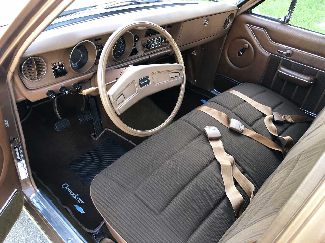 Chevrolet Opala 1979 mantém a "saúde" de 0 km e custa quase dois Onix ...