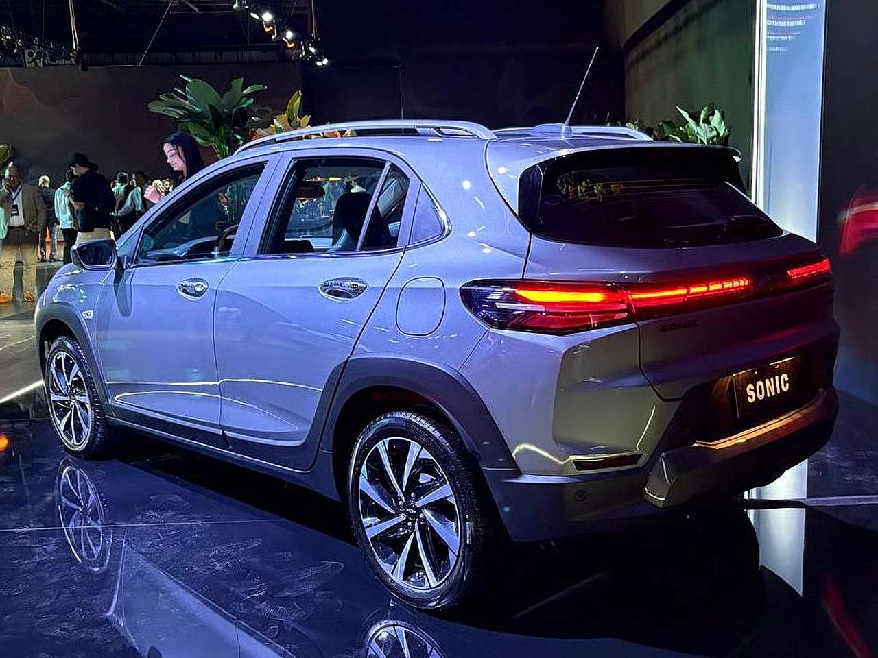GM começa a vender novo Sonic; veja preço da novidade - AUTOO